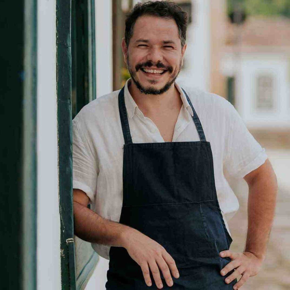 Felipe Rameh volta a assinar cardápios em restaurante de BH