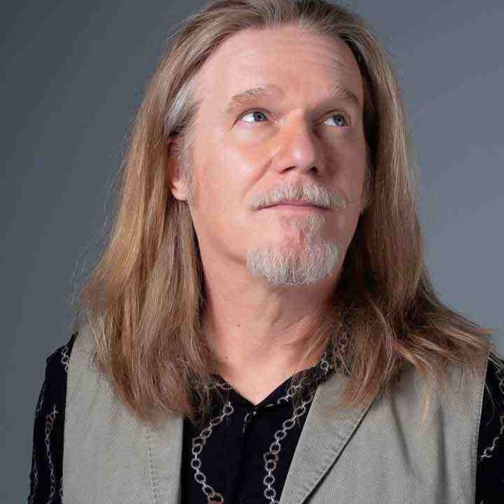 Humberto Gessinger lança "Quatro cantos de um mundo redondo" em BH