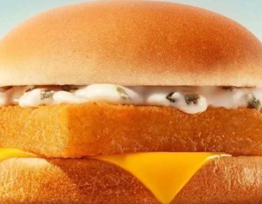 McFish retorna ao cardápio do McDonald's e ganha versão com peixe em dobro
