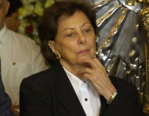 Morre, aos 90 anos, a mineira Maria Leonor, ex-primeira-dama do DF
