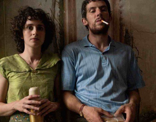 Carol Duarte vive brasileira que tenta a vida na Itália em "La chimera"