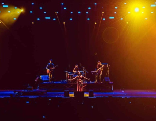 Filipe Catto traz hoje a BH o show do disco em homenagem a Gal Costa Filipe Catto traz hoje a BH o show do disco em homenagem a Gal Costa