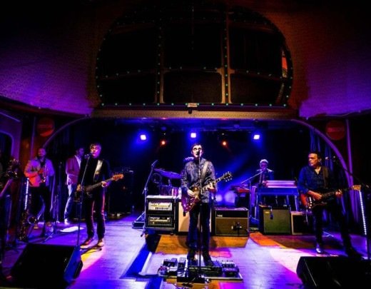 Samuel Rosa dá largada na carreira solo com show em São Paulo