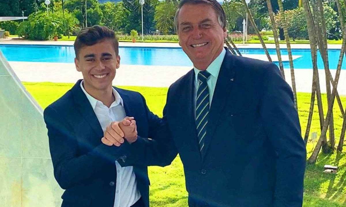 Nikolas sobre 2026: 'Flávio, Eduardo, Carlos e Michelle no Senado' Nikolas sobre 2026: 'Flávio, Eduardo, Carlos e Michelle no Senado'
