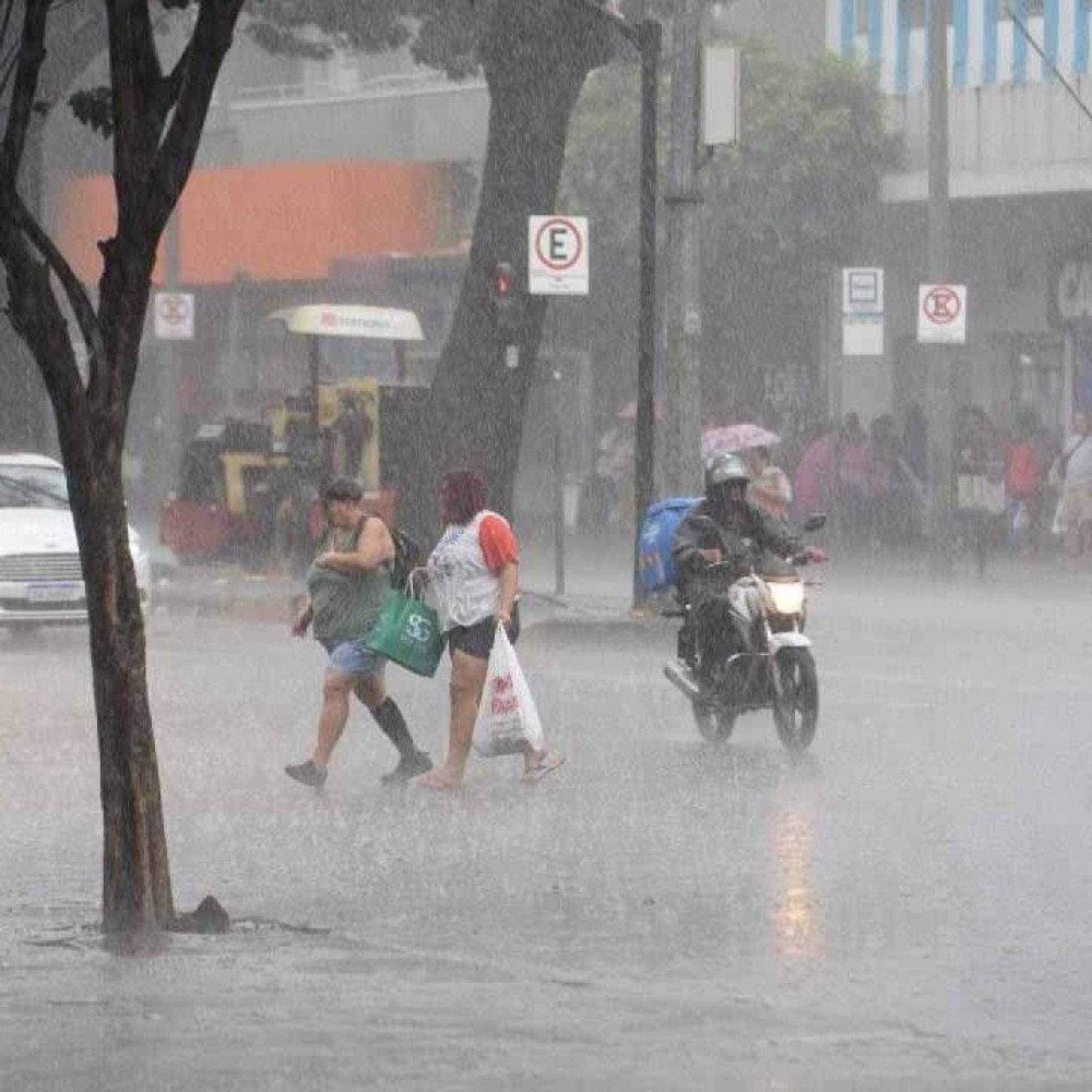 Chuva intensa em MG: 40 cidades podem ter volume de até 50 mm