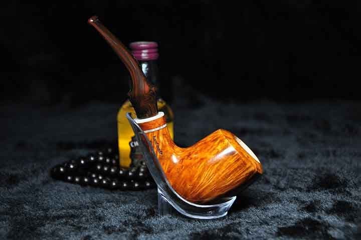 Cachimbos: saiba a origem desse fumo cheio de simbolismo e que também ...