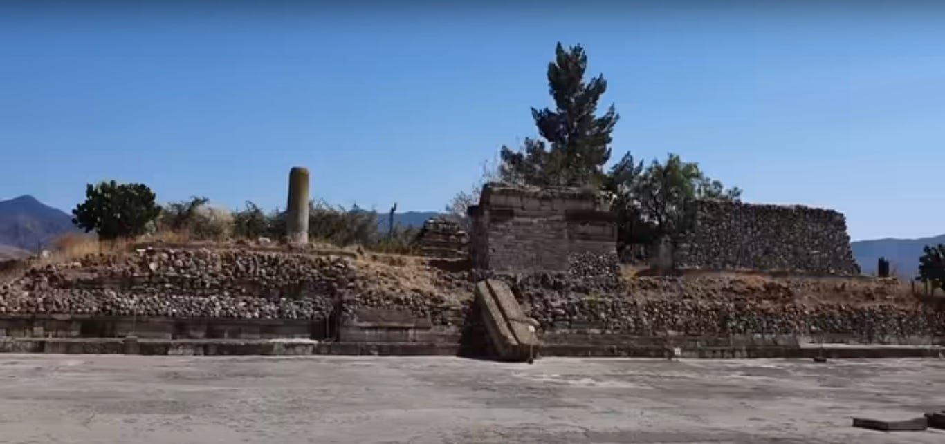 Arqueólogos encontram 'passagem para o submundo' em igreja católica