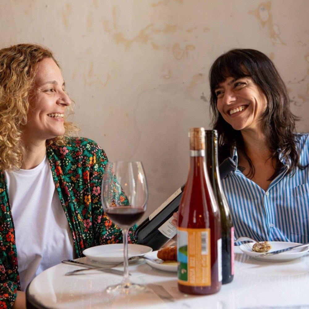 Chef e sommeliere do Michelin abrem bar de vinhos no Rio de Janeiro