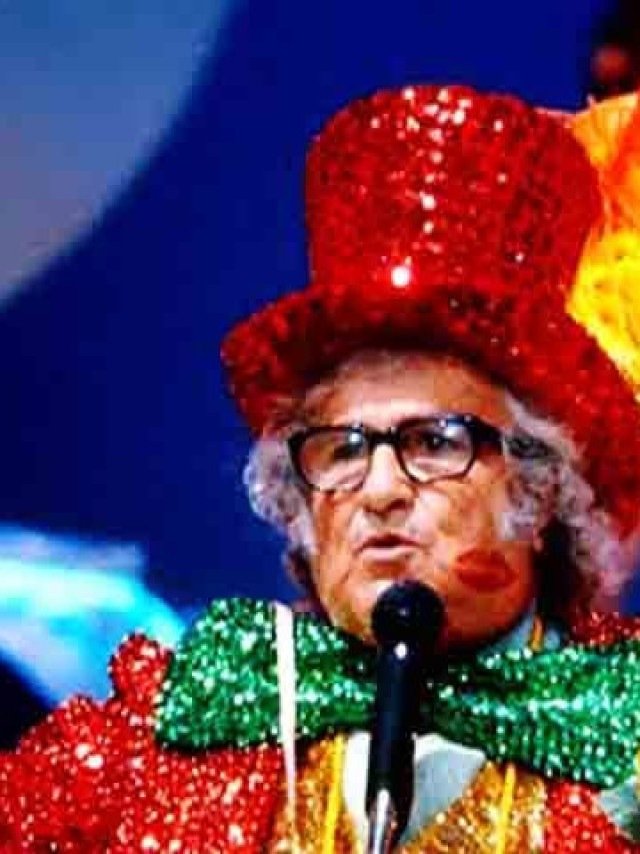 A história de Chacrinha, o ‘Velho Guerreiro’, fenômeno na TV