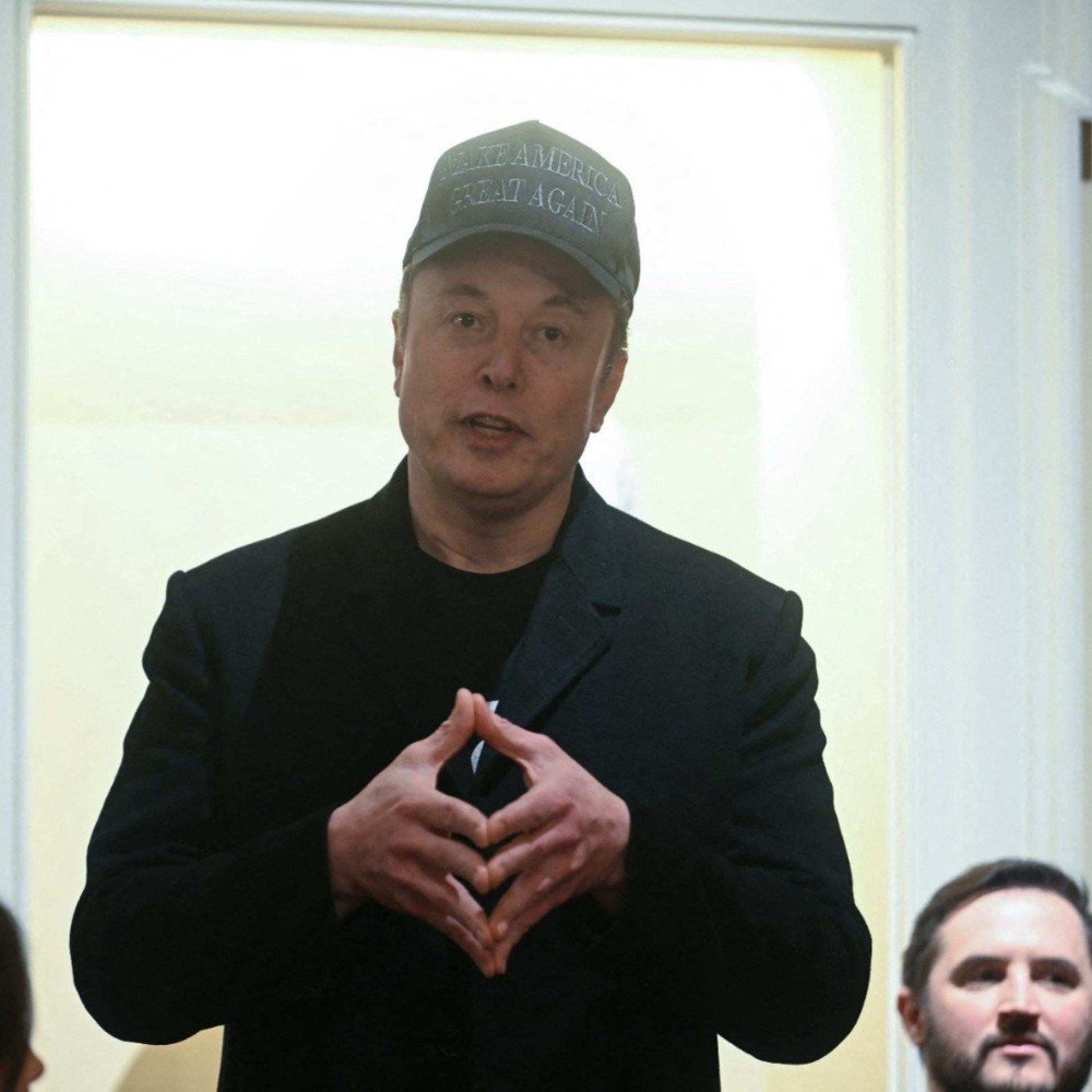 Nasce o quarto filho de Musk com Shivon Zilis; é o 14º filho do empresário