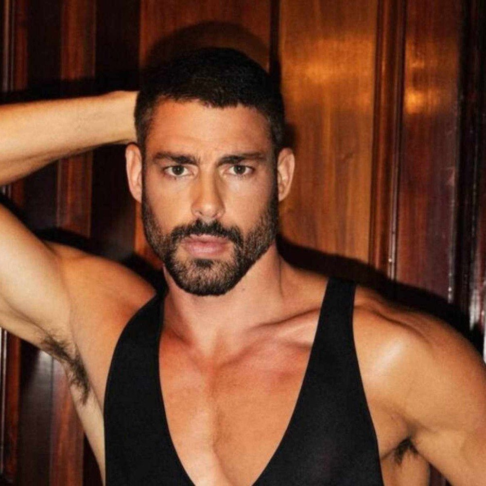 Cauã Reymond faz desabafo após perder a mãe