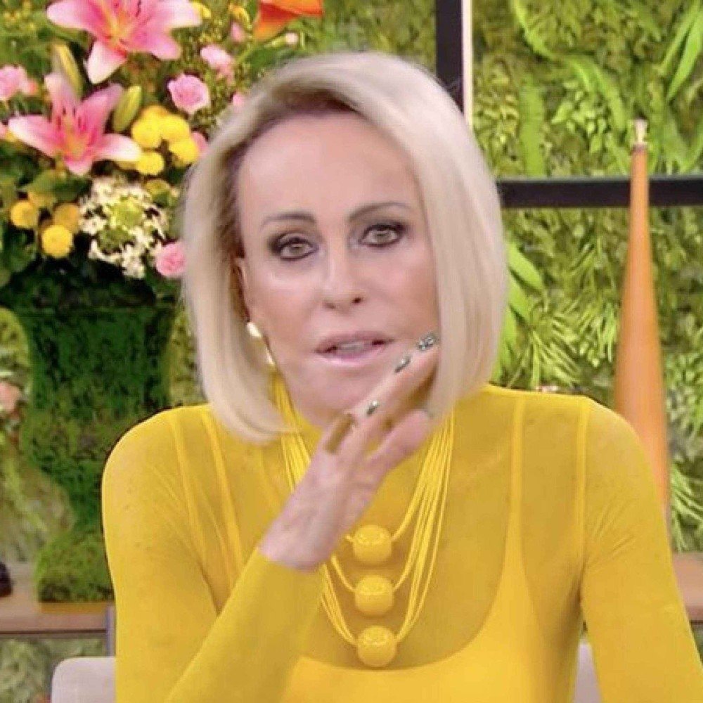 Ana Maria Braga é levada às pressas para o hospital