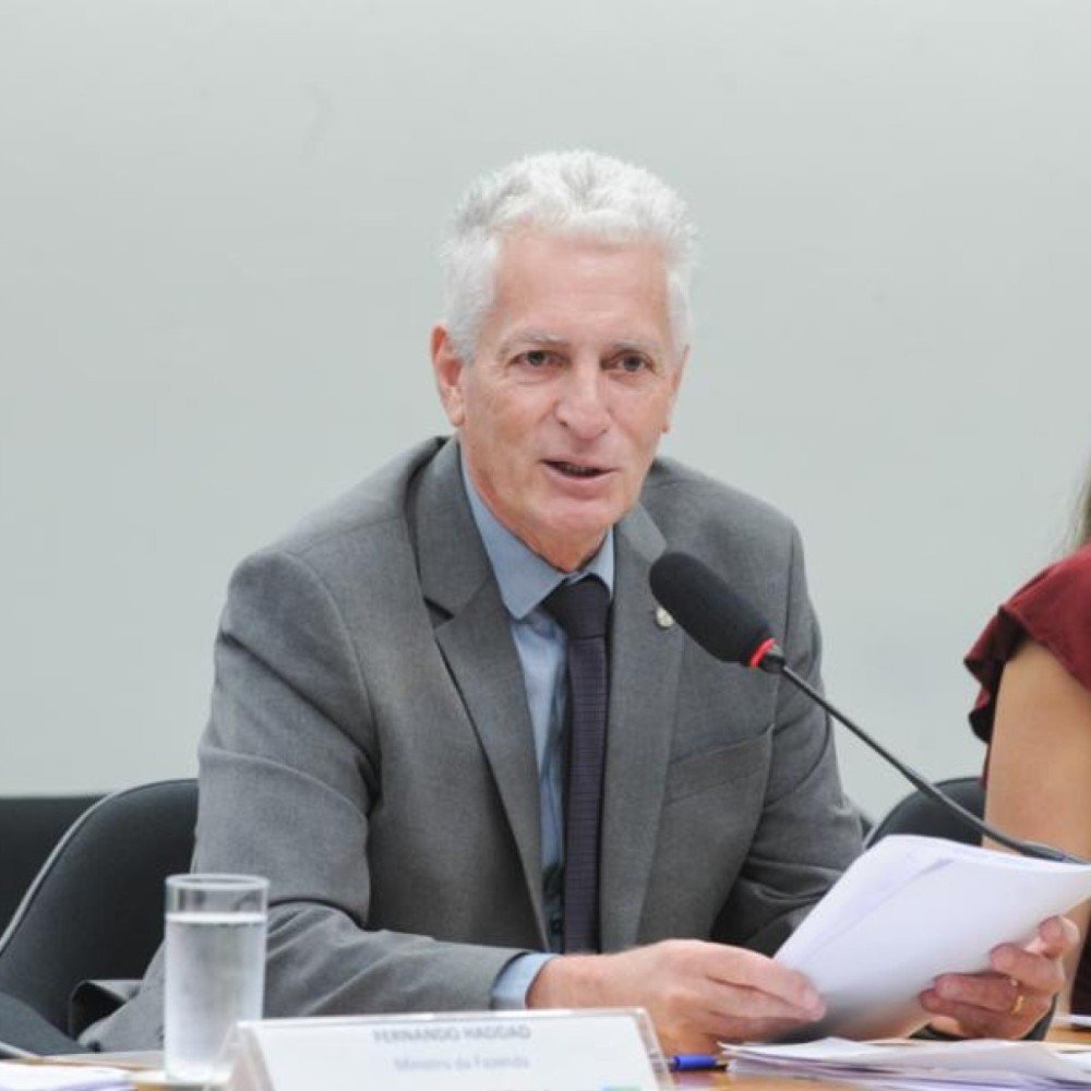 Deputado que pediu ao STF que Bolsonaro usasse tornozeleira celebra decisão