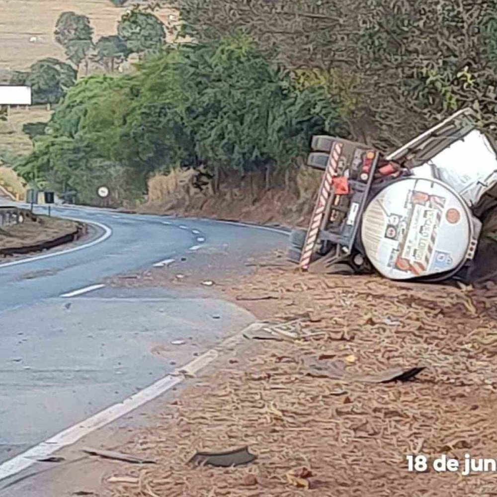 Rodovia em Minas interditada por acidente é liberada após 24 horas