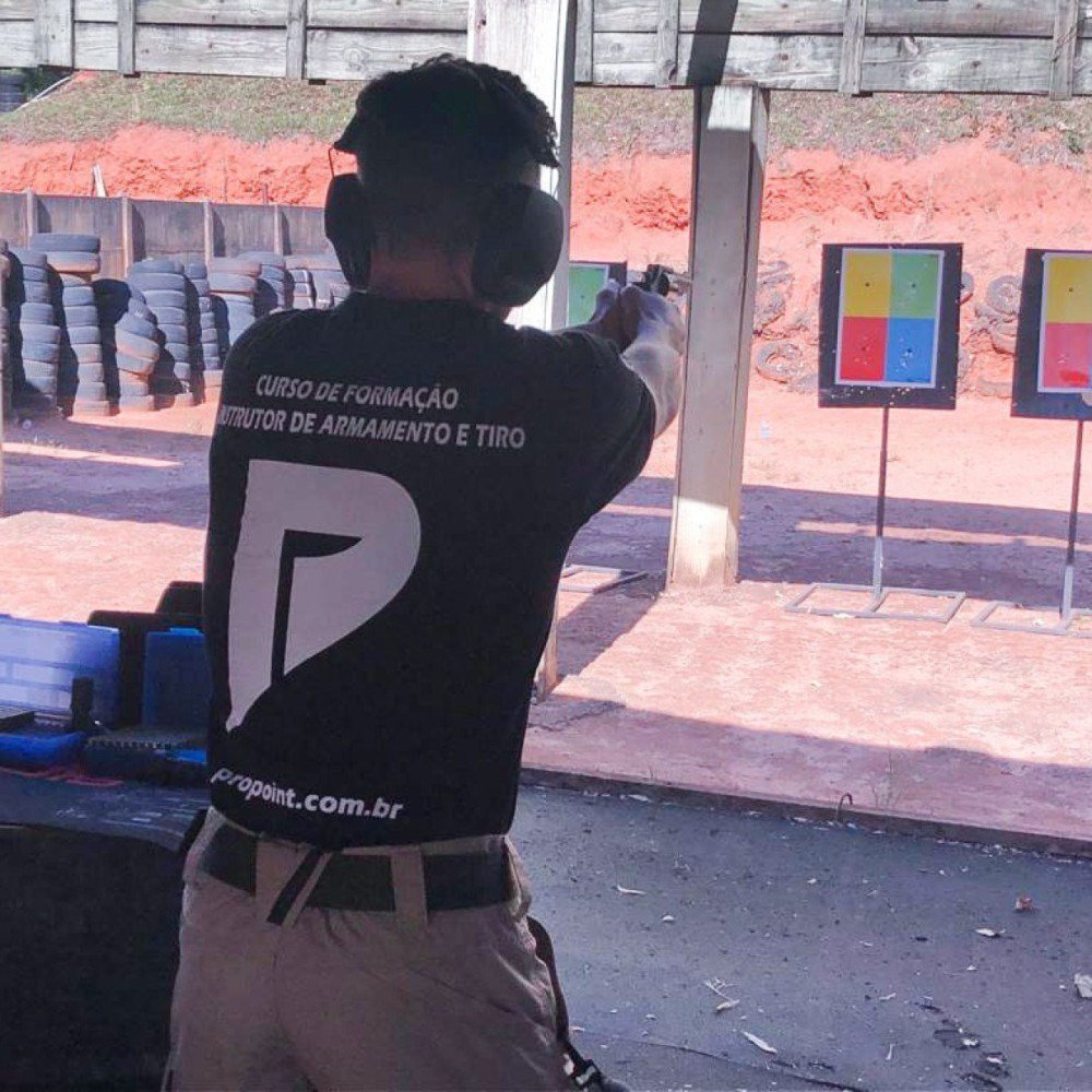 Senado analisa projeto que muda regras para posse de armas