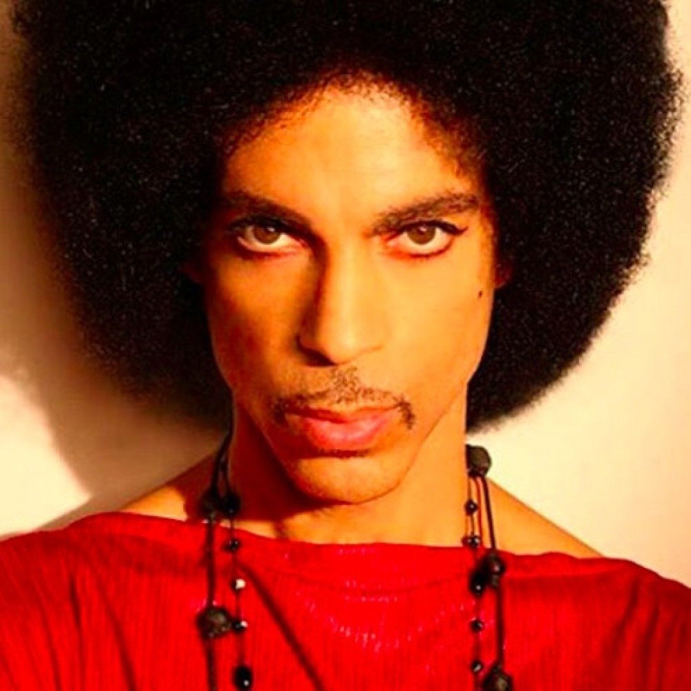 Prince terá disco póstumo com inéditas
