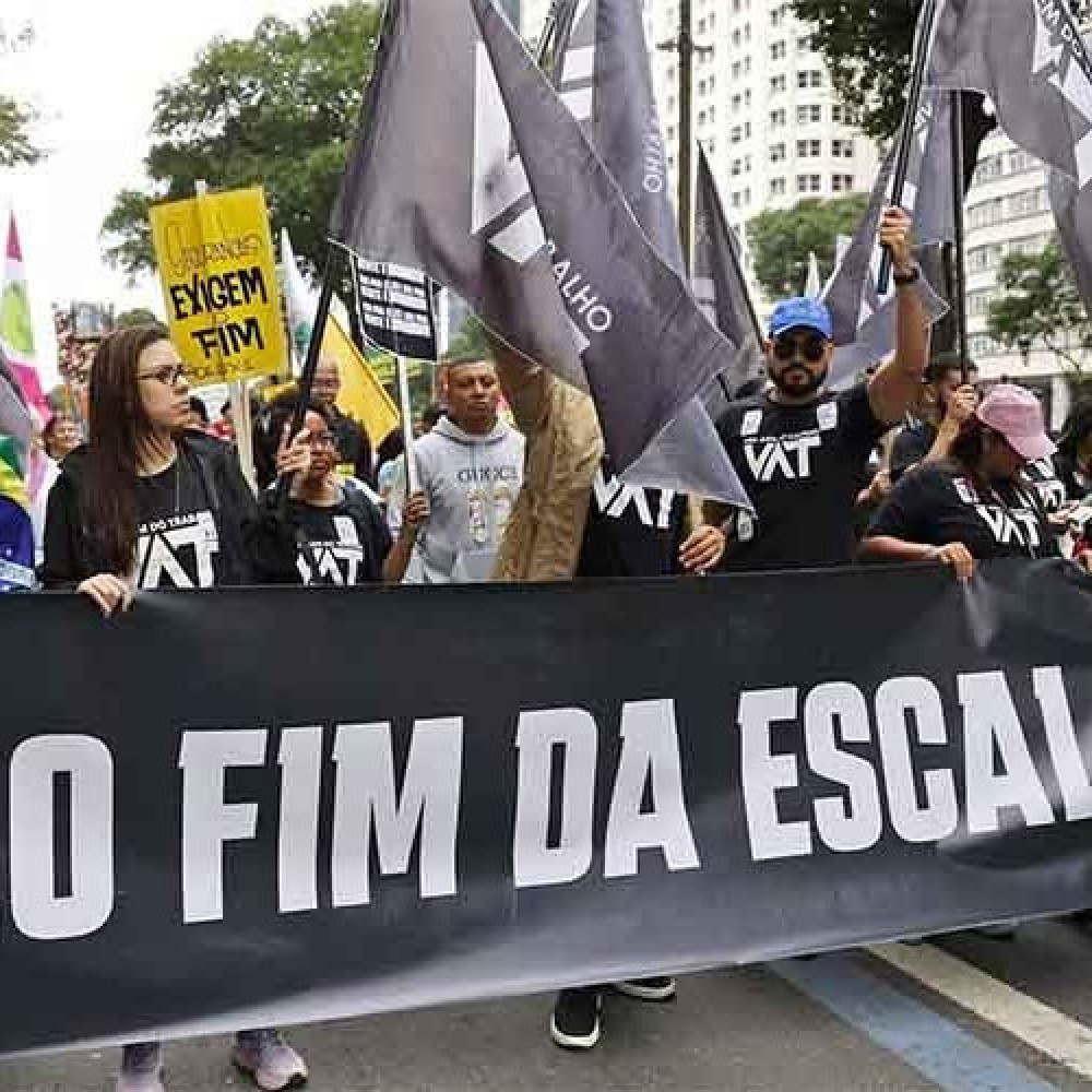 Governo aposta em PL para destravar PEC do fim da escala 6x1