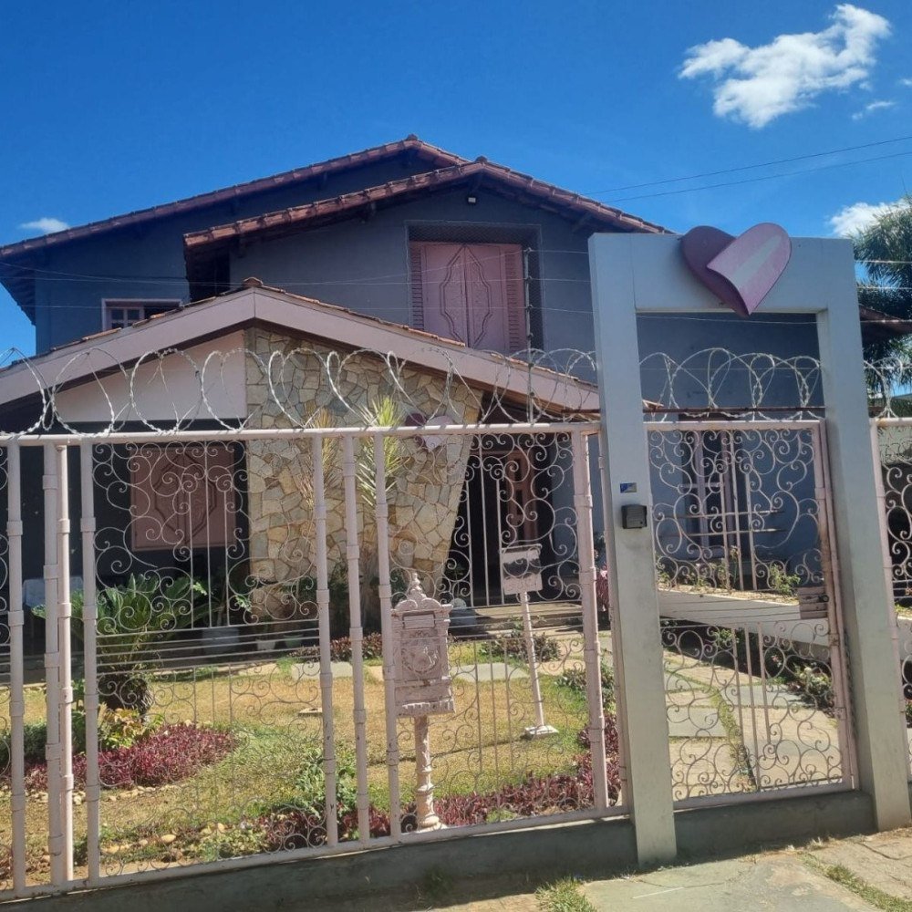 Mulher de 37 adotada em SC também aplicou golpe em Montes Claros