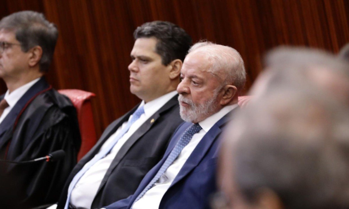 ‘Pauta-bomba’ e PECs: as demandas do Planalto negociadas com Alcolumbre