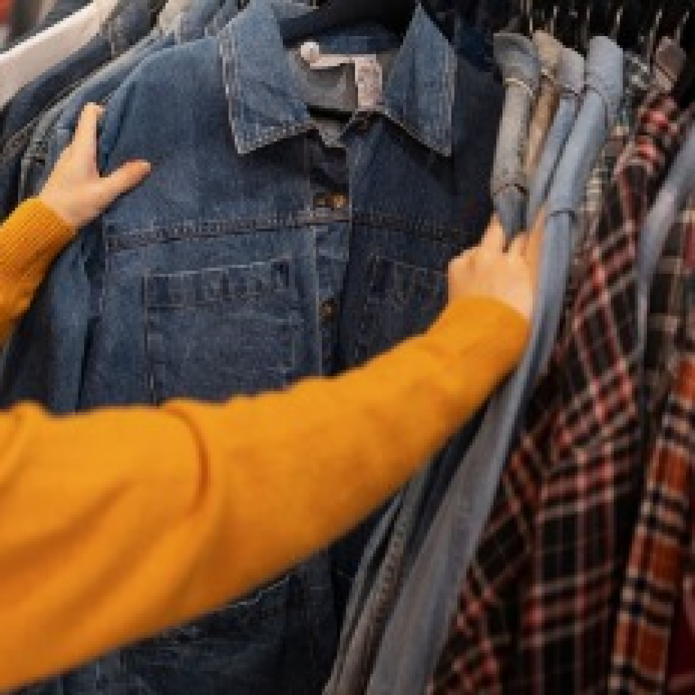 7 dicas de ouro para encontrar 'tesouros' escondidos em brechós